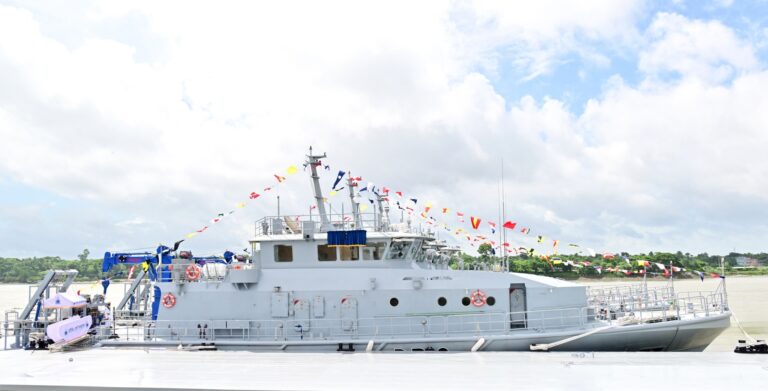 Pankouri Class Diving Support Vessel (DSV) - Bangladesh Military Forces